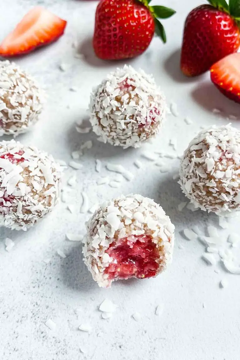 Strawberry Shortcake No-Bake Balls Recipe - Dessert Hungry